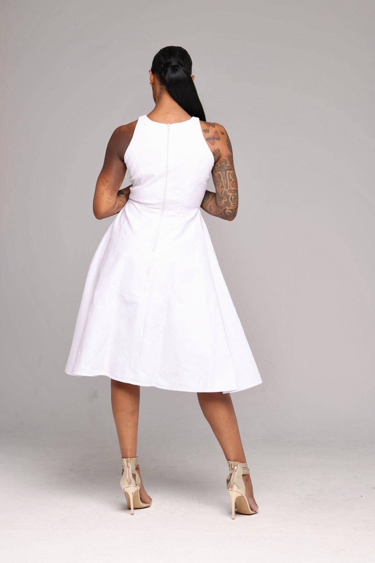 Wemimo Dress (White) – Ray Darten